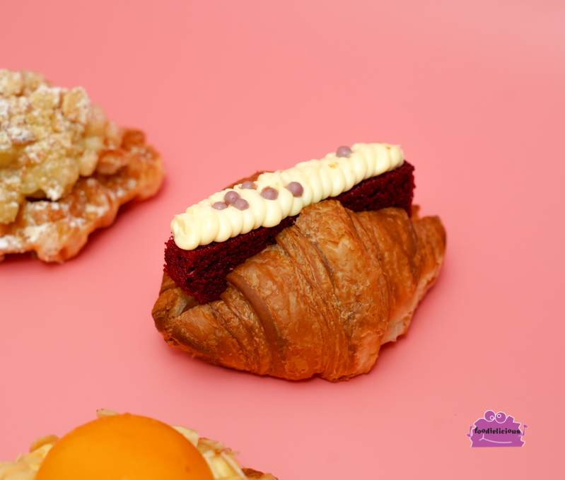 Crolo by Swee Heng – Innovative Stuffed Croissants, Croffles & Cream ...