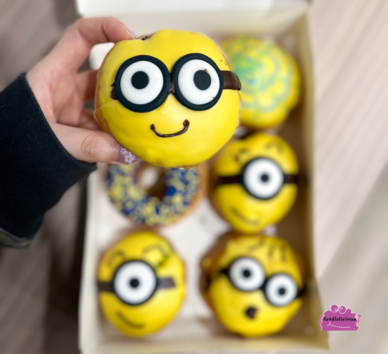 Krispy Kreme Minions Doughnuts (Review)-7 – oo-foodielicious