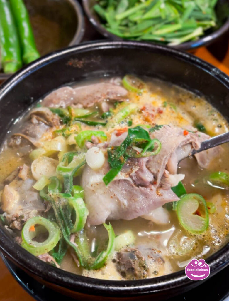 Nongmin Baekam Sundae 농민백암순대, Seoul – Famous Sundae Gukbap Restaurant ...