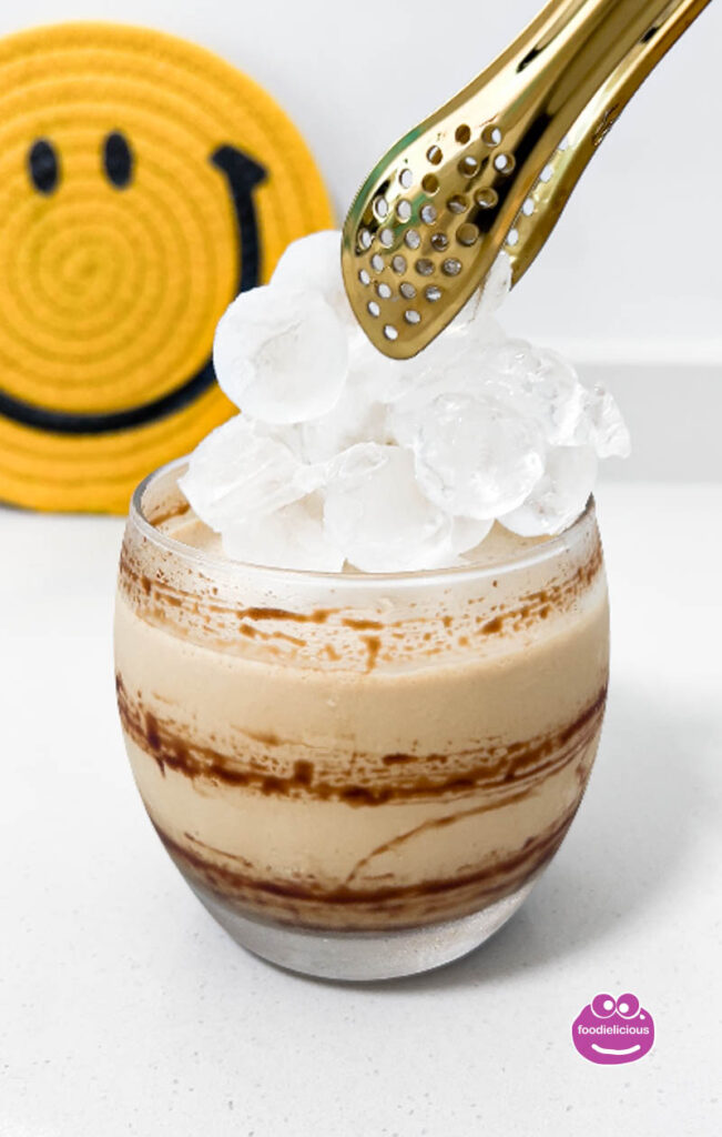 Iced Chocolate Swirl Latte Recipe – oo-foodielicious