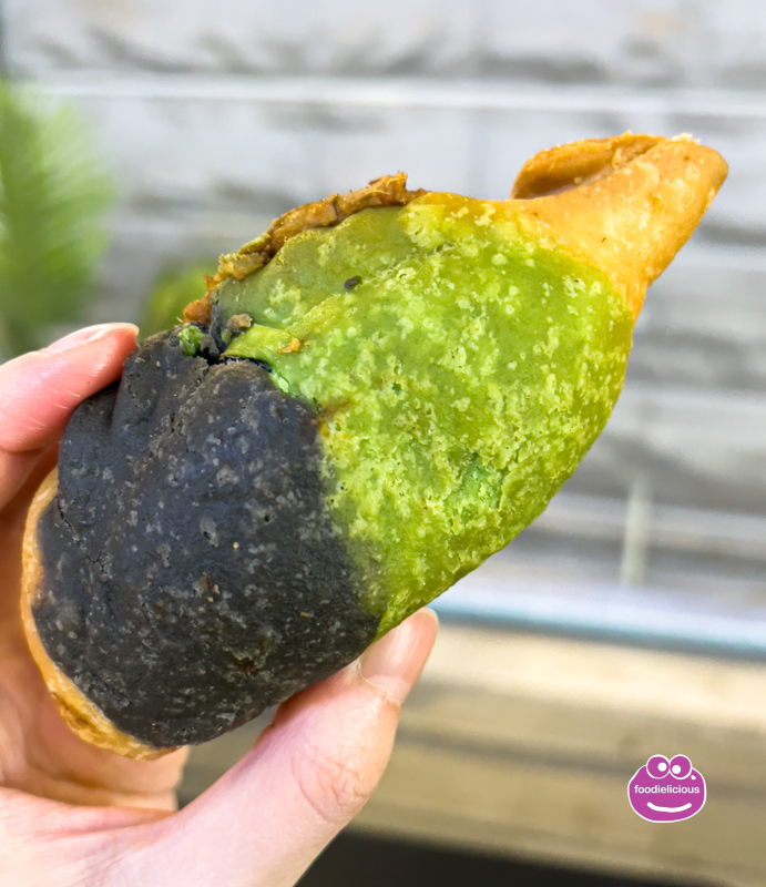 Old Chang Kee Rendang Chicken Camo Puff – oo-foodielicious