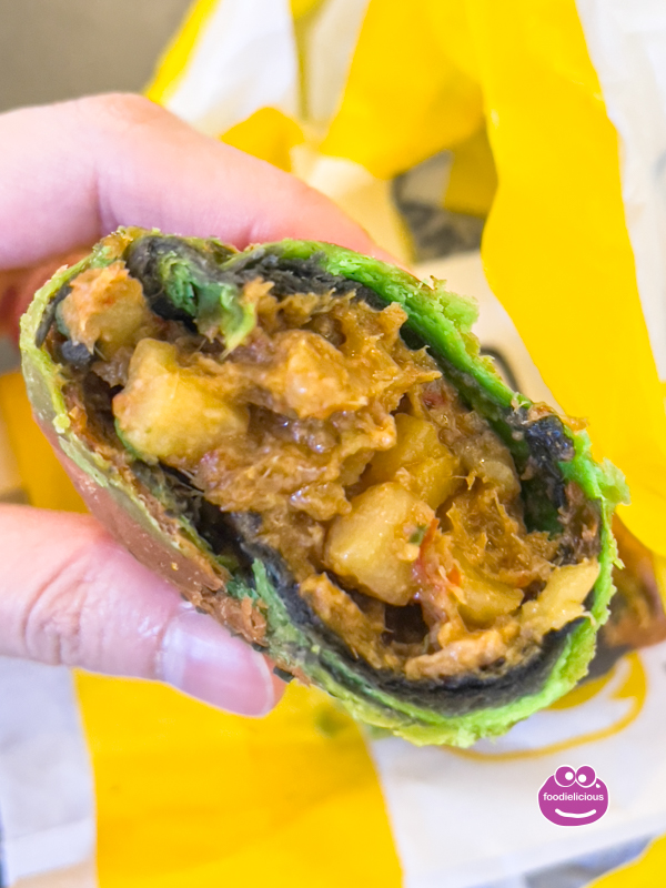 Old Chang Kee Rendang Chicken Camo Puff – oo-foodielicious