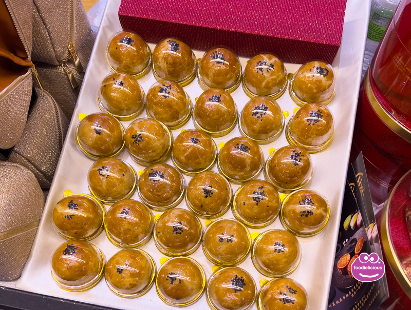 Bread Garden Singapore Mooncake-1 – oo-foodielicious