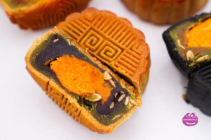 Bread Garden Singapore Mooncake-13 – oo-foodielicious