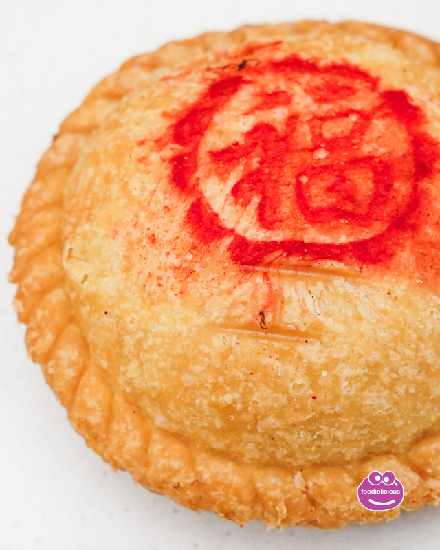 Old Chang Kee – Salted Egg Yam’O Mooncake Puff – oo-foodielicious