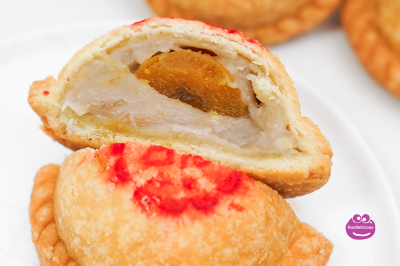 Old Chang Kee – Salted Egg Yam’O Mooncake Puff – oo-foodielicious