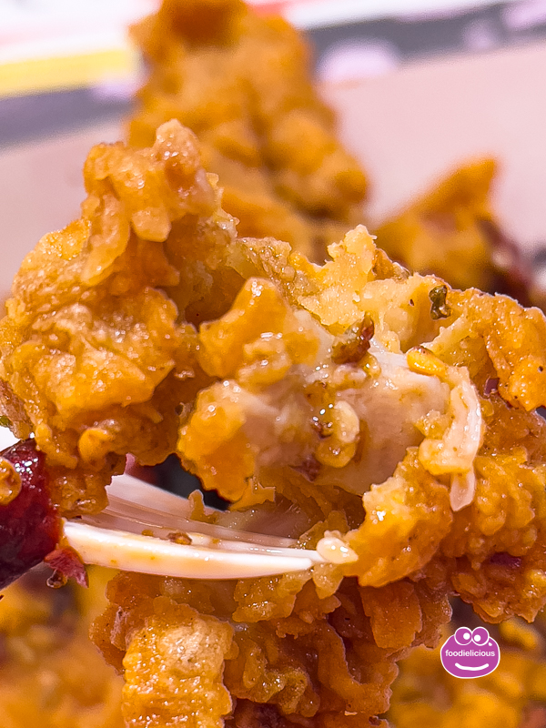KFC Sichuan Mala Chicken aka La Zi Ji is the best CNY Snack ever – oo ...